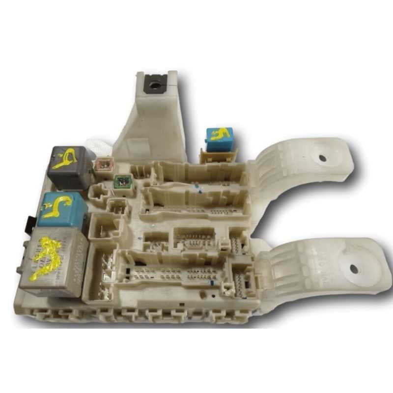 Fuse box module TOYOTA PRIUS ref 8273047340 82730-47340